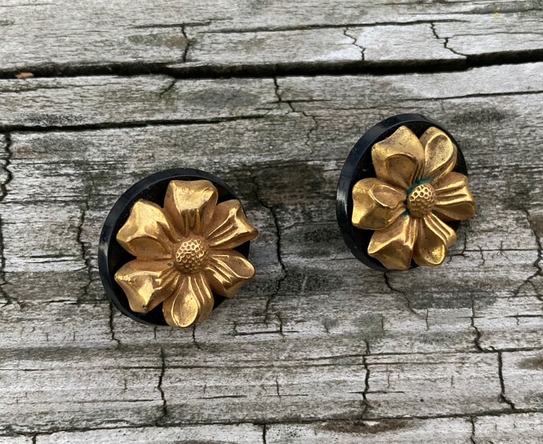 Antique Plastic Buttons Daisy Buttons Gold Retro Buttons - Etsy