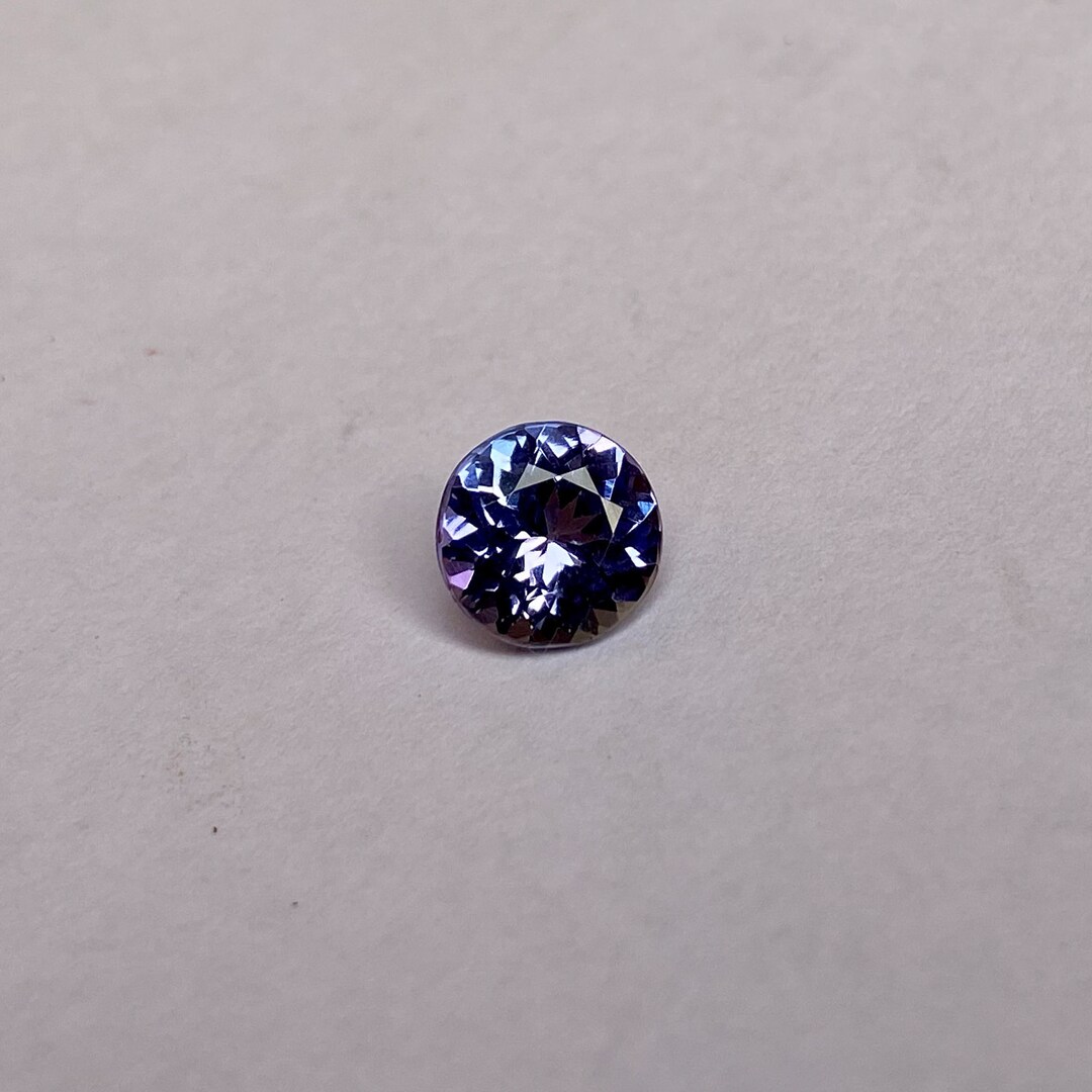 Round Tanzanite Gemstone: 1.50 Carats, Mermaid Cut, 7.5mm - Etsy