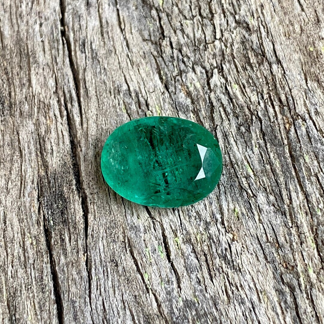 NATURAL ZAMBIAN EMERALD 3.88 Carats Zambia Emerald Gemstone Oval Shape ...