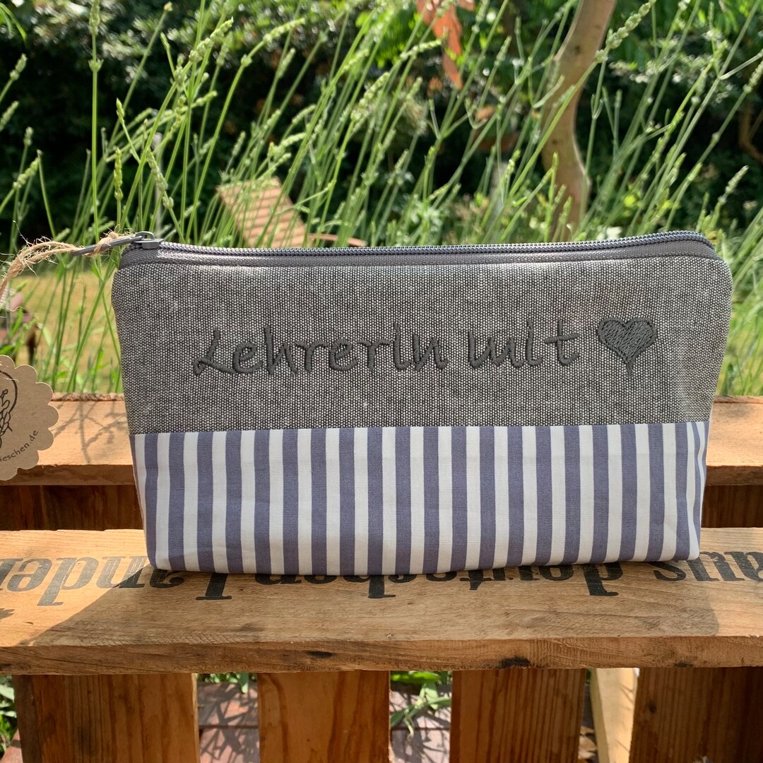 Teacher With a Heart // Pencil Case // Pencil Case // Pencil - Etsy