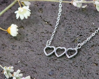 Trio Hearts Necklace - Etsy