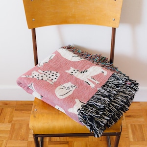 Pink Cat Blanket: Woven Cotton Throw, Cute Kawaii Gift for Animal or ...