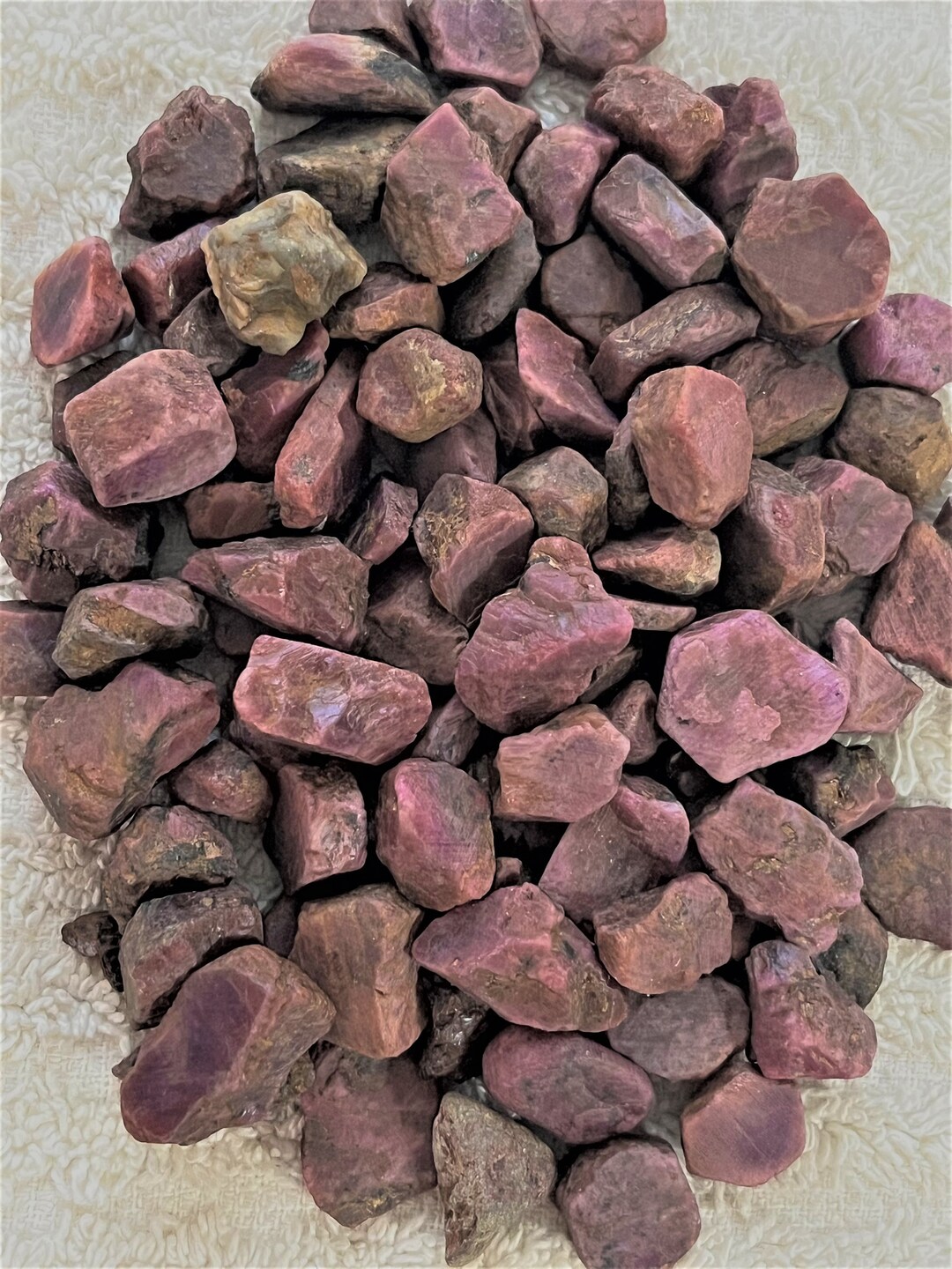 Rough Ruby - This is Raw, Natural, Untreated, Unpolished Ruby Corundum ...