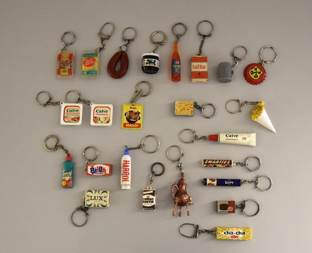 Vintage Key Rings / Advertising / Mix / 1968 / Set of 24 Pieces - Etsy