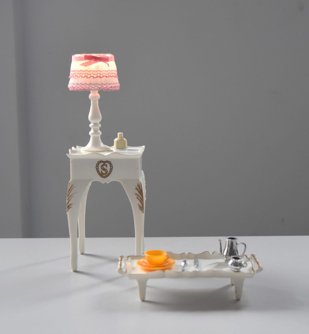 Vintage Sindy Pedigree Bedside Table and Lamp Original Accessories ...