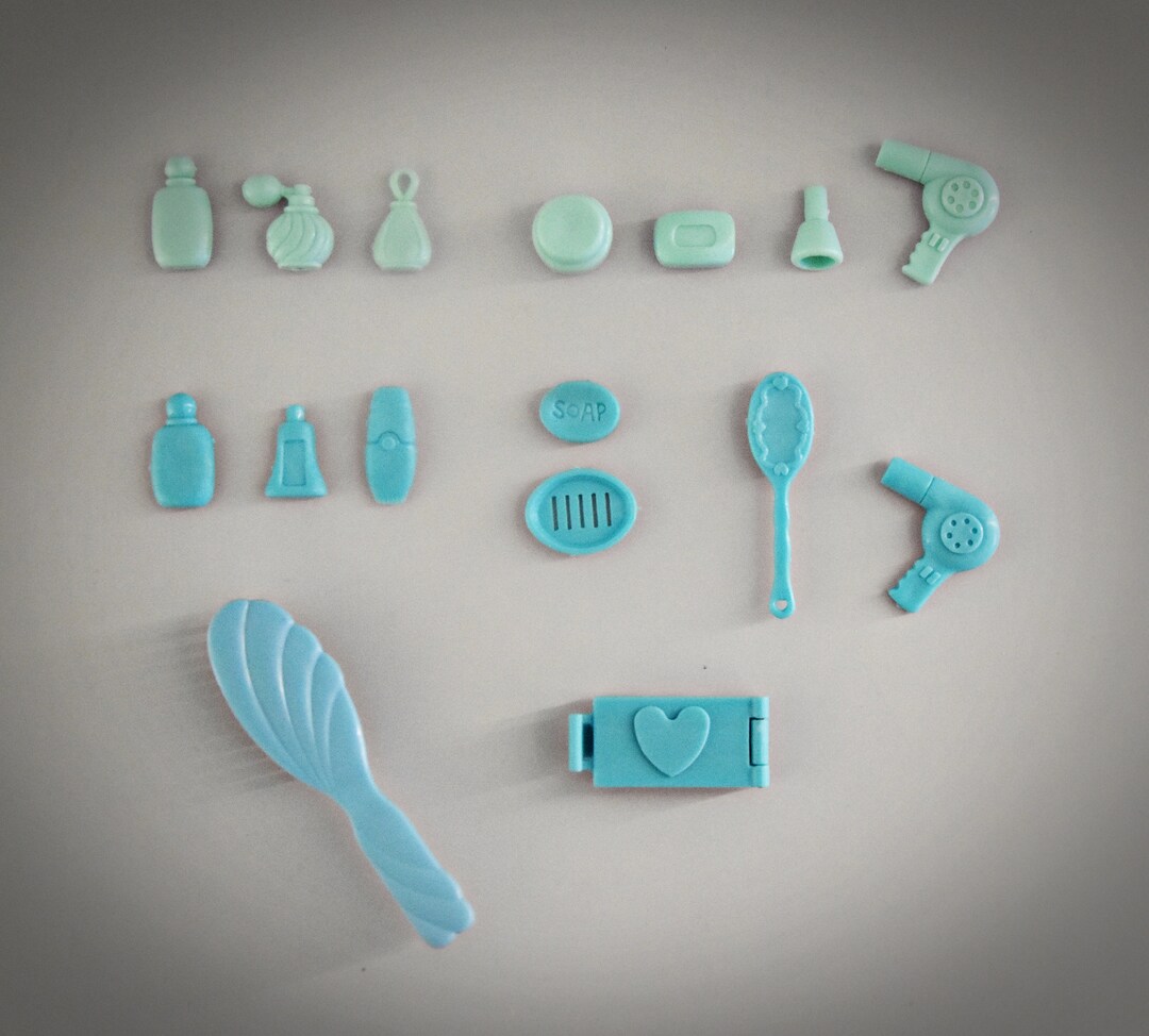 Vintage Mix Accessories Barbie / Beauty / 16 Pieces / Nice Addition ...