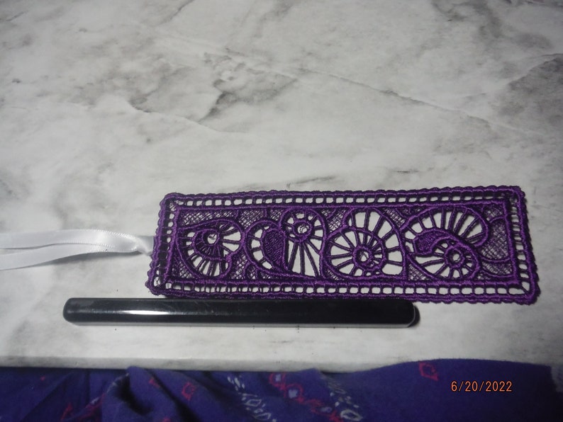 Free Standing Lace Bookmarks With Heart Designs, Machine Embroidery ...