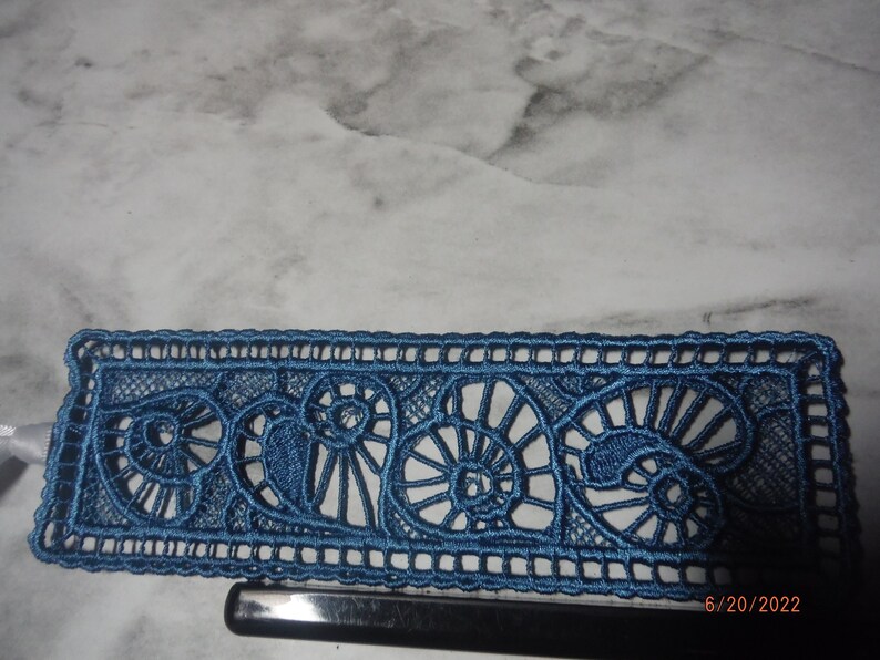 Free Standing Lace Bookmarks With Heart Designs, Machine Embroidery ...