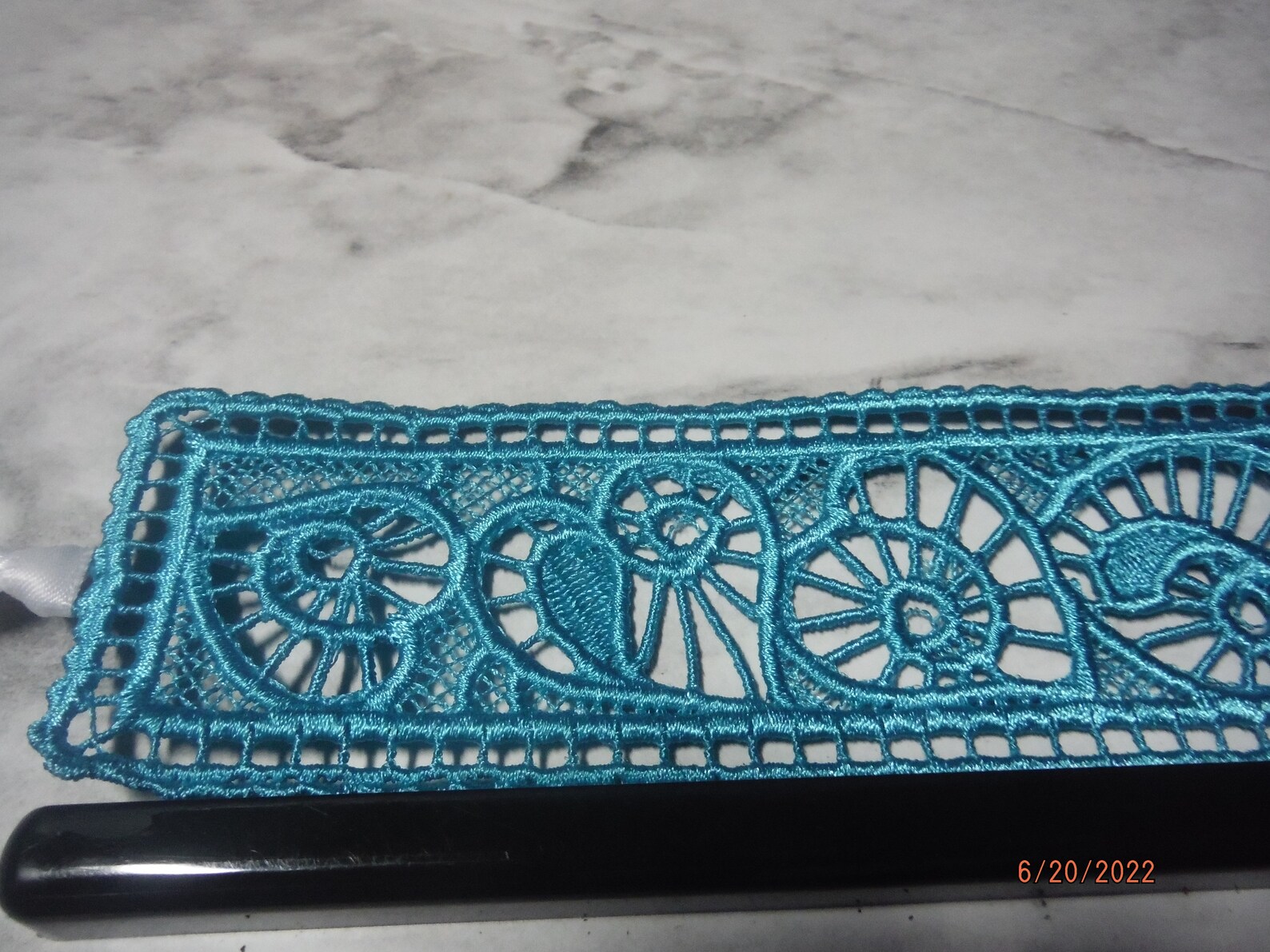 Free Standing Lace Bookmarks With Heart Designs, Machine Embroidery ...