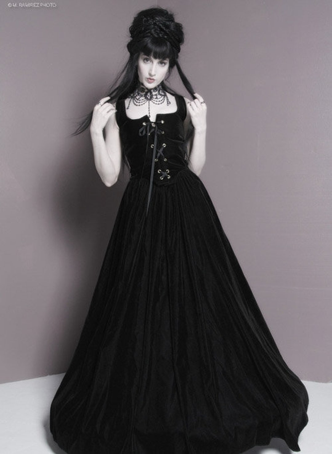 2 Piece Women's Velvet Renaissance Dress for Goth Dickens Cosplay ...