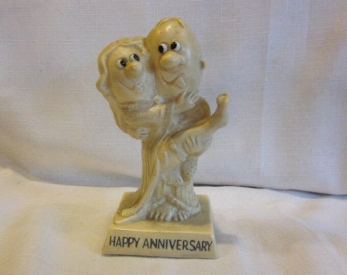R & W Berries Collectible Figurine Happy Anniversary 1970 RW Berries ...