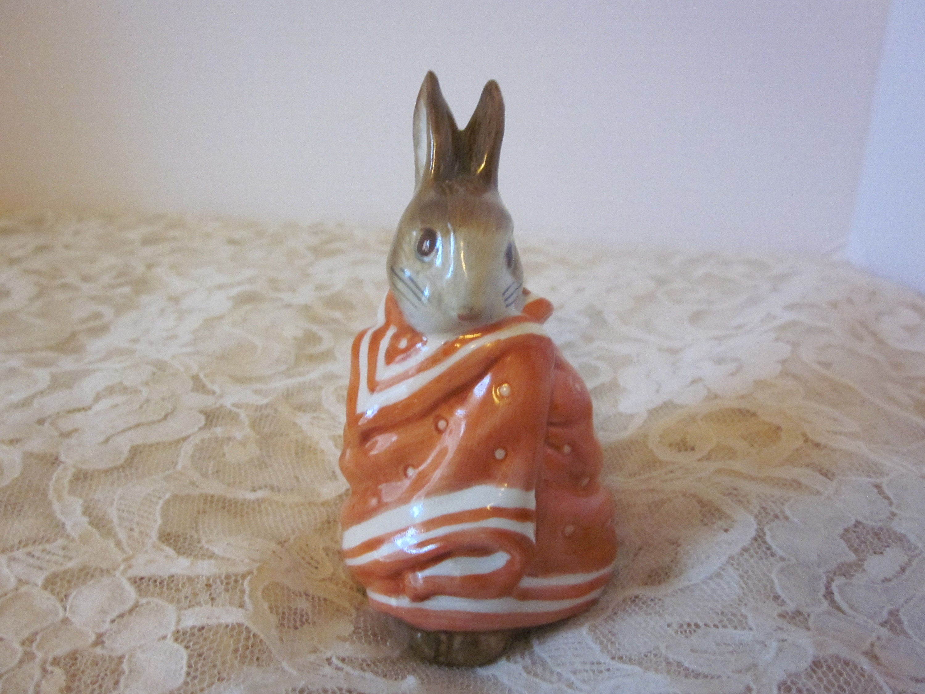 Peter Rabbit ceramic egg cookie jar Beatrix Potter Teleflora Peter ...