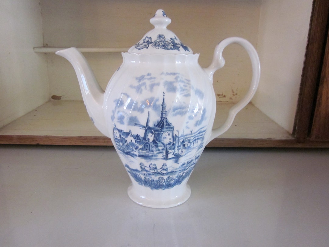 Johnson Brothers Tulip Time Coffee Pot Chocolate Pot Tall Teapot Blue ...