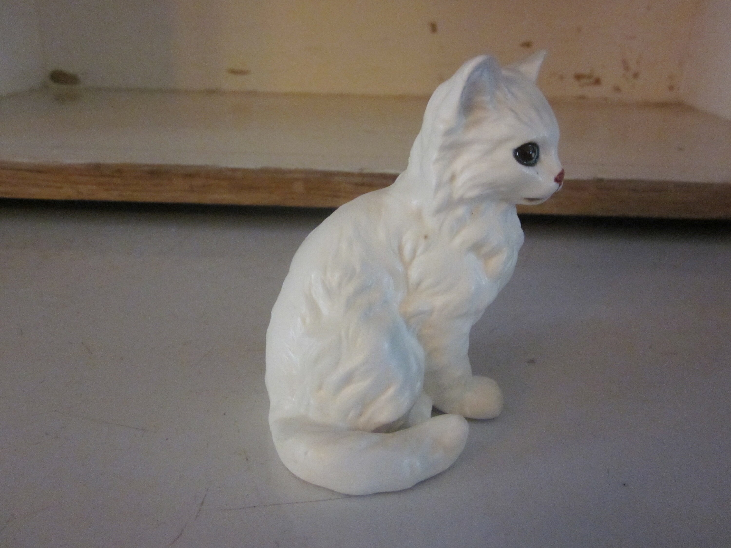 Lefton White Persian Cat Figurine, Bisque Porcelain Collectible #1513 ...