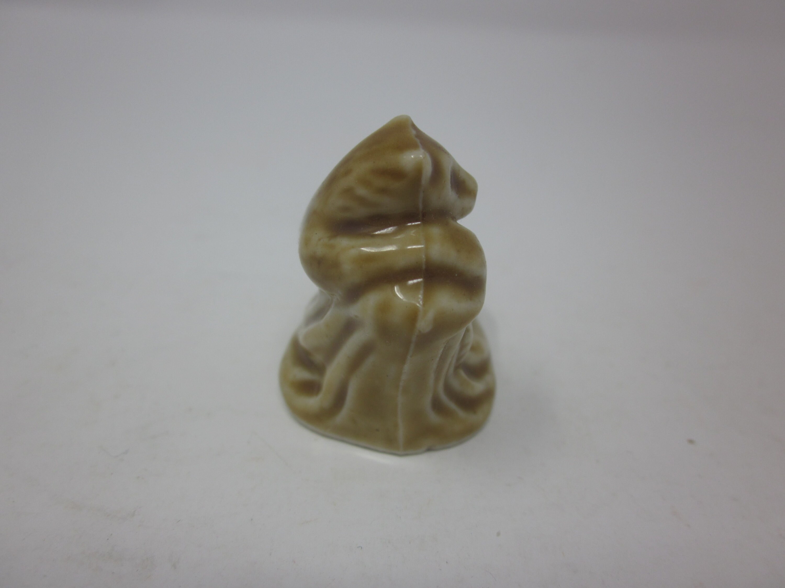 Wade Whimsies Tan Lemur Red Rose Tea Wades Ceramic Figurine Collectible ...