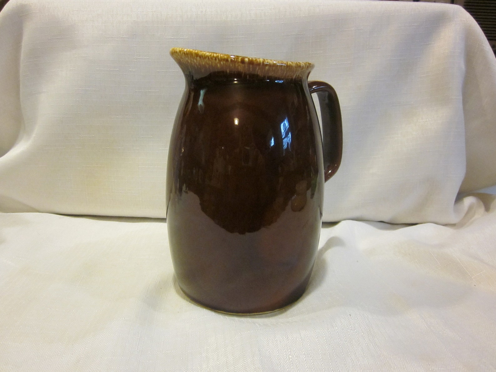 Hull Pottery USA Brown Drip Pitcher Hull Milk Pitcher Brown - Etsy