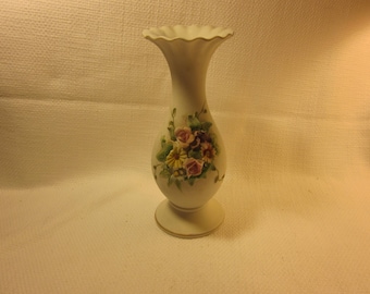 Lefton Bud Vase - Etsy