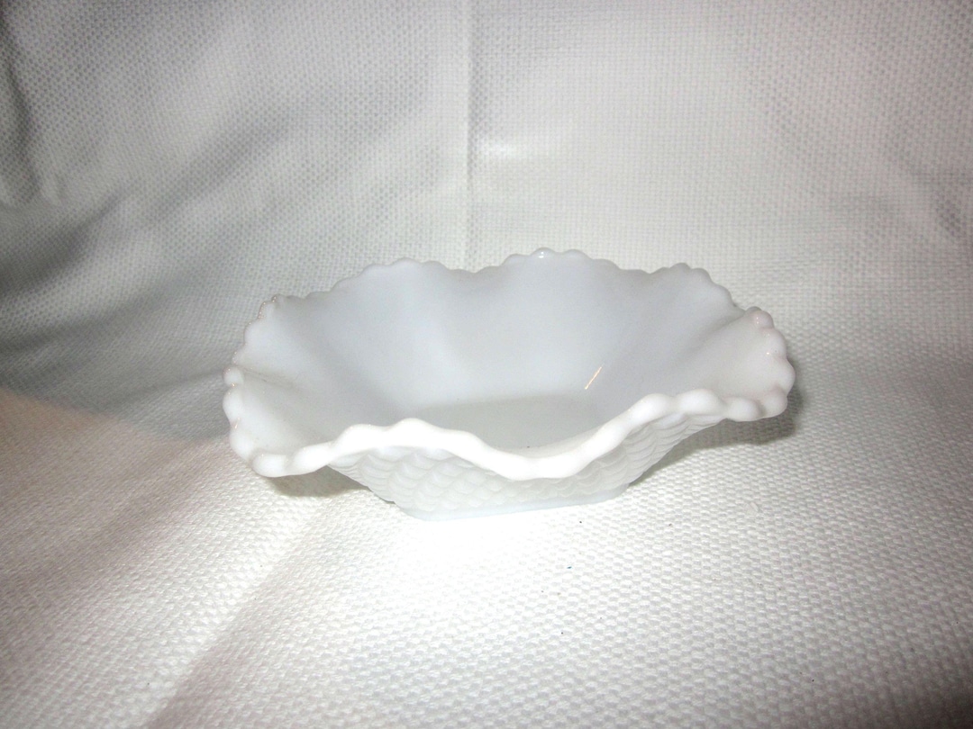 Vintage Milk Glass Square Bowl Diamond Pattern Vintage Milk Glass - Etsy