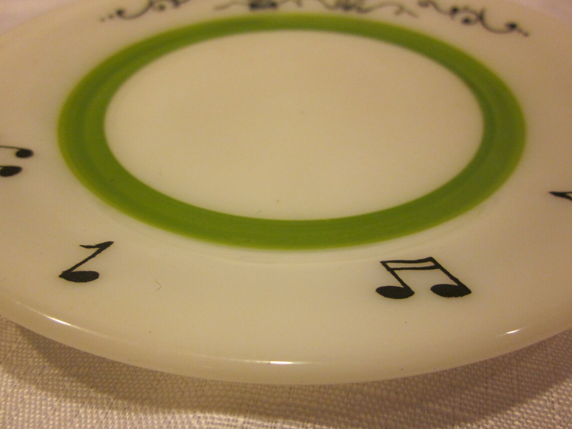 Vintage Hazel Atlas Milk Glass Plate, Singing Couple & Music Notes - Etsy