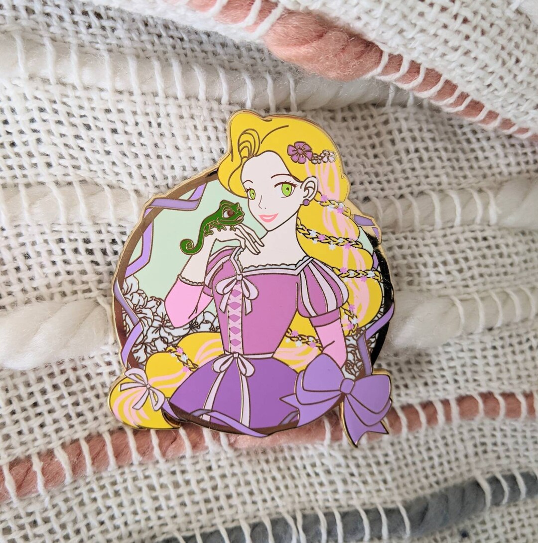 Rapunzel Pascal Pin - Princess Lovely Locks Series - Gleaming Bright ...