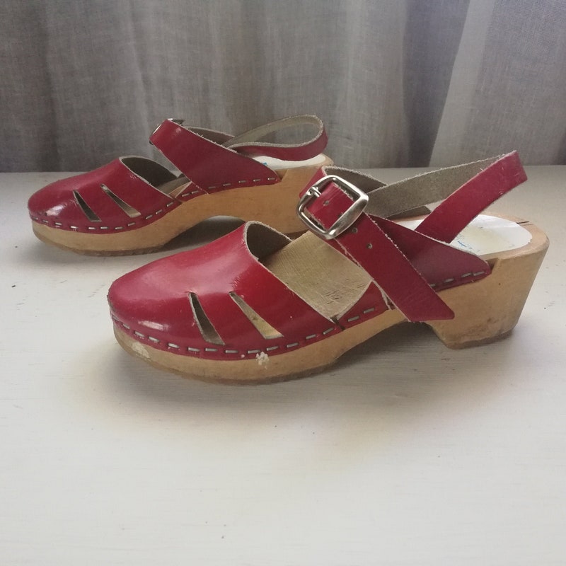 Red Clogs - Etsy
