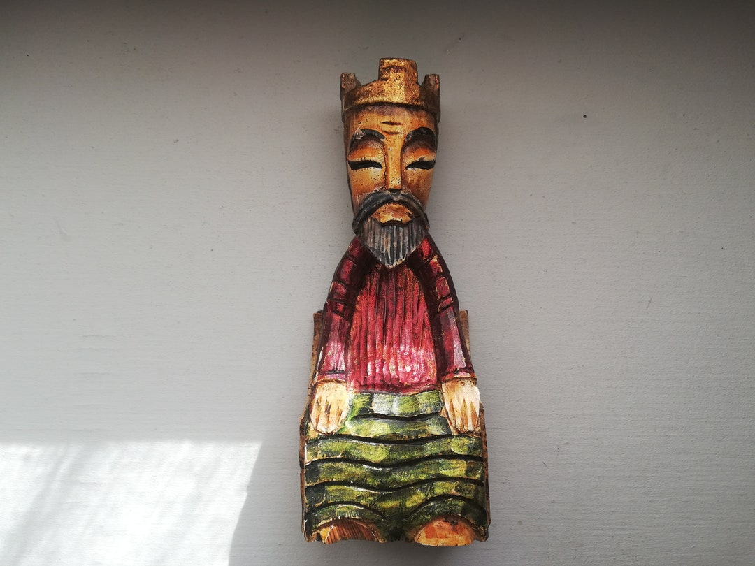Vintage Wooden King Figurine - Sculpture Large Size - Etsy