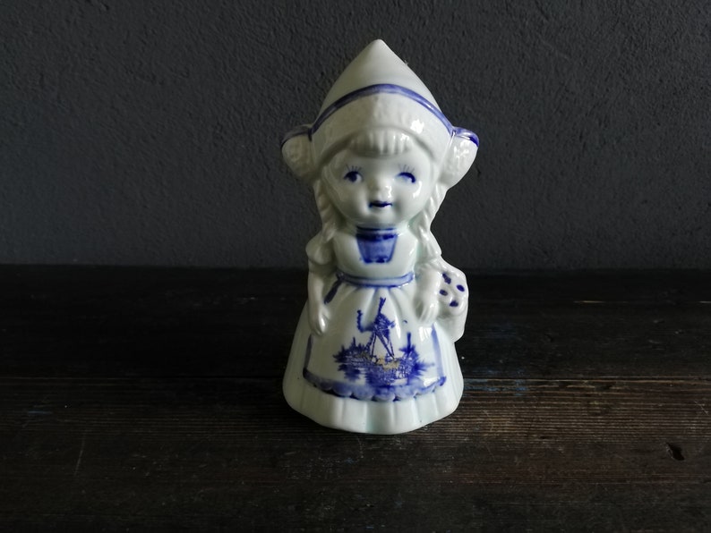 Dutch Flower Girl Porcelain Figurine - Etsy
