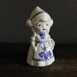 Dutch Flower Girl Porcelain Figurine - Etsy