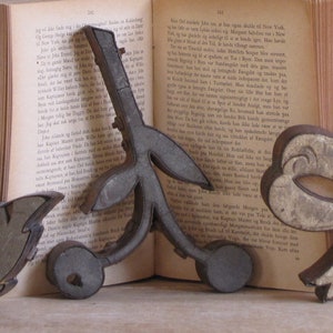 Antique Die-cut Blocks/ Antique Wallpaper Cut-outs/ Antique Textile ...