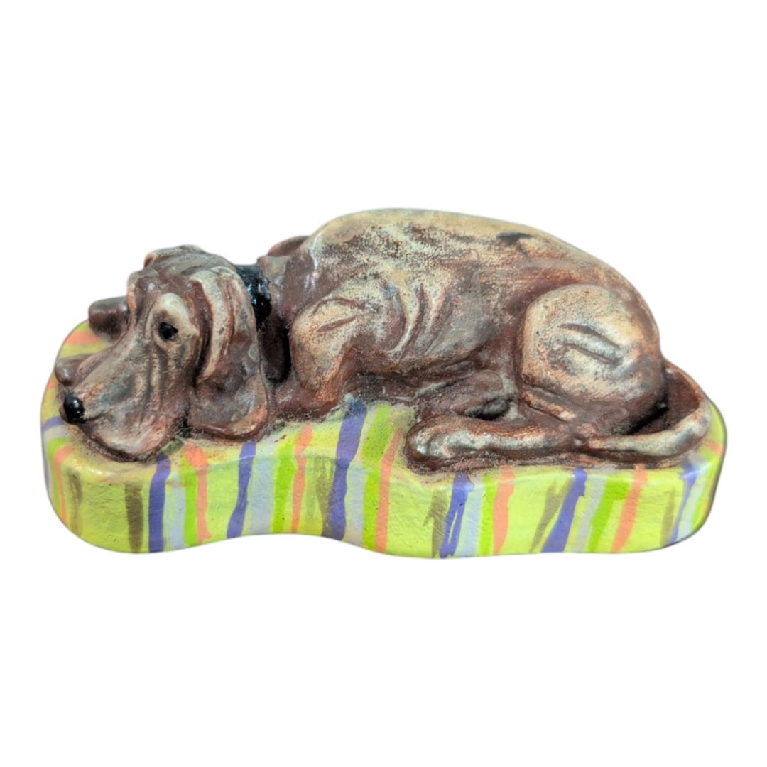 Vintage Chalkware Dog Figurine Miniature Bloodhound Figurine - Etsy