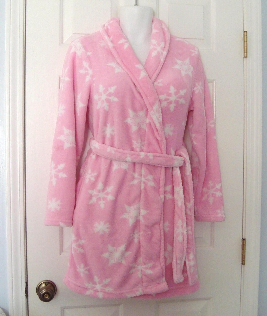 Women's SECRET TREASURES Soft & Cozy Fleece Pink W White Snowflakes ...