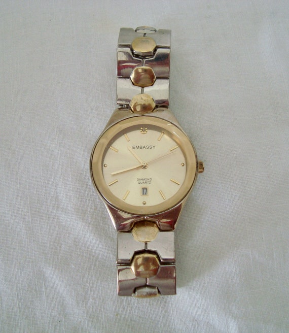 Vintage Embassy Quartz Watch - Gem