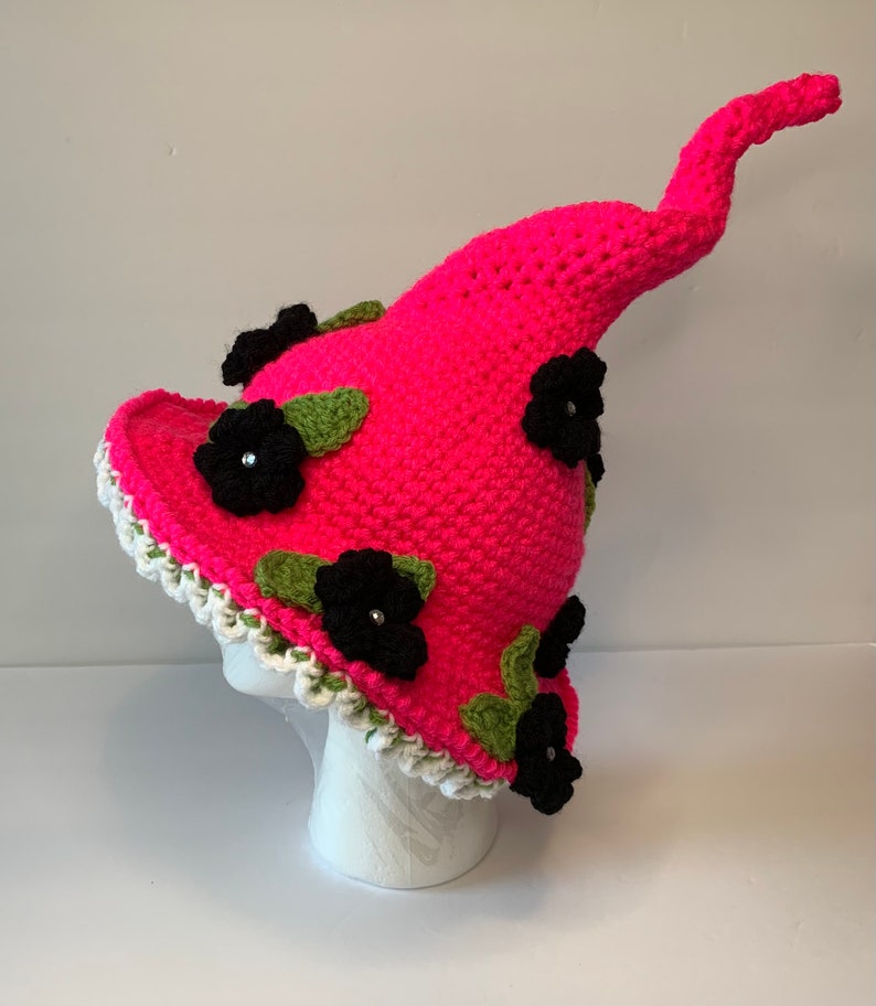 Crochet Witch Hat: Pink Flower Beanie, Halloween Costume, Cosplay - Etsy