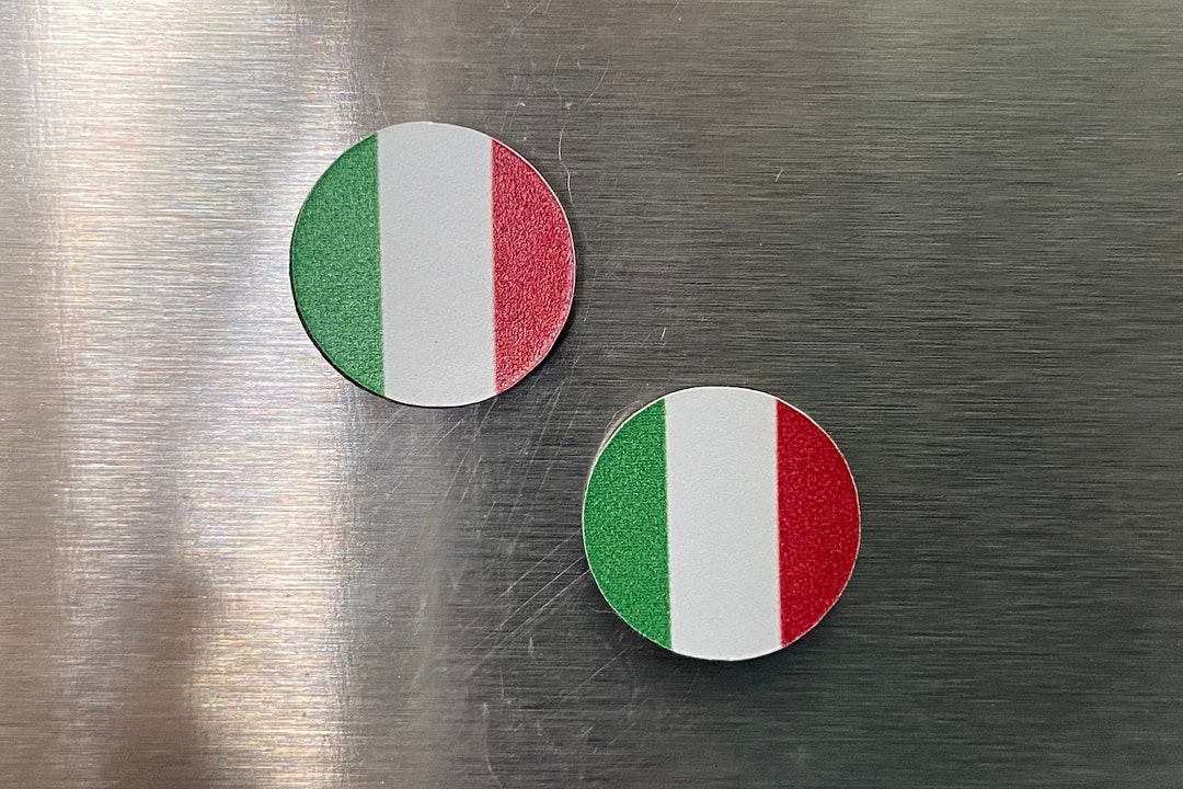 Italy Flag Round Magnets--(set of 2)--1/2 Inch Diameter–use for Crafts ...
