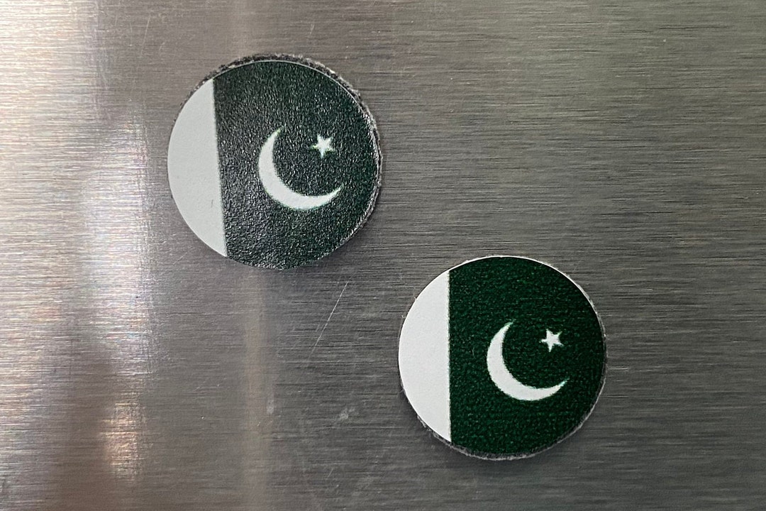 Pakistan Flag Round Magnets (set of 2)–1/2 Inch Diameter–use for Crafts ...