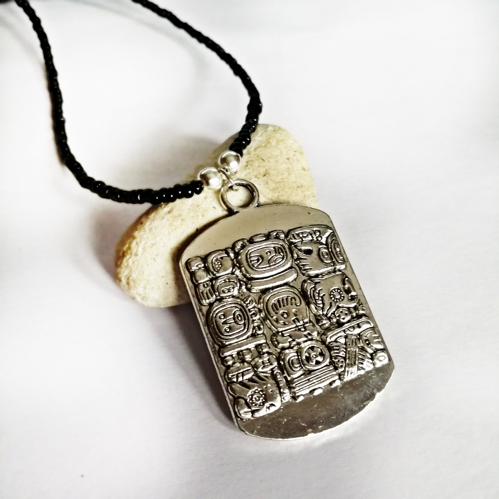 Collar de Plata Maya, Collar de Cuentas de Semillas Negras hecho a mano ...