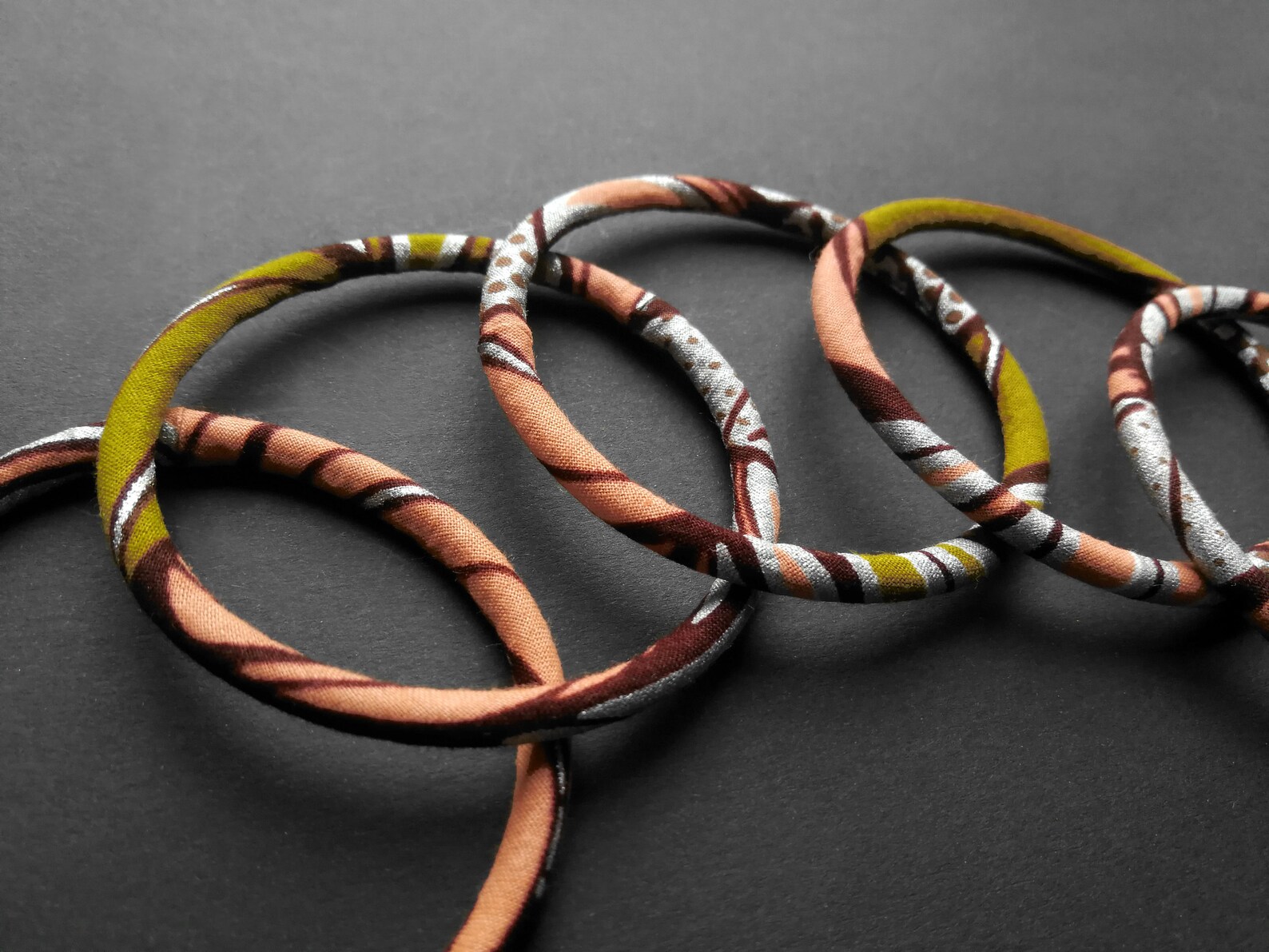 Flexible, Waterproof Bracelet in Silver Wax (fabric 205) - 4 Widths to ...