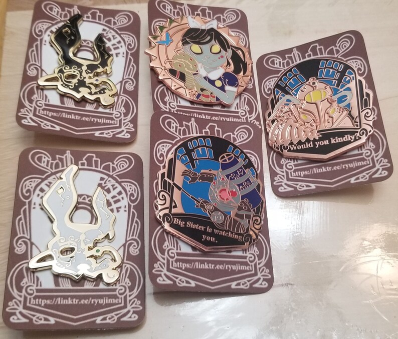 New pins, me and my best friend collabed them! : r/EnamelPins