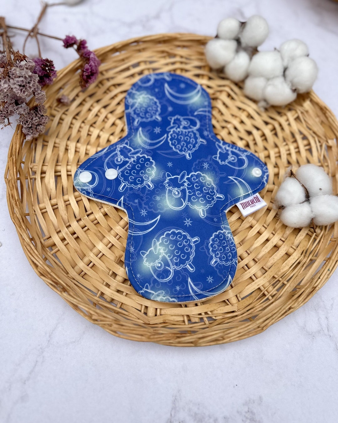 Handmade Cloth Pads Reusable Feminine Hygiene Pads for Eco-conscious ...