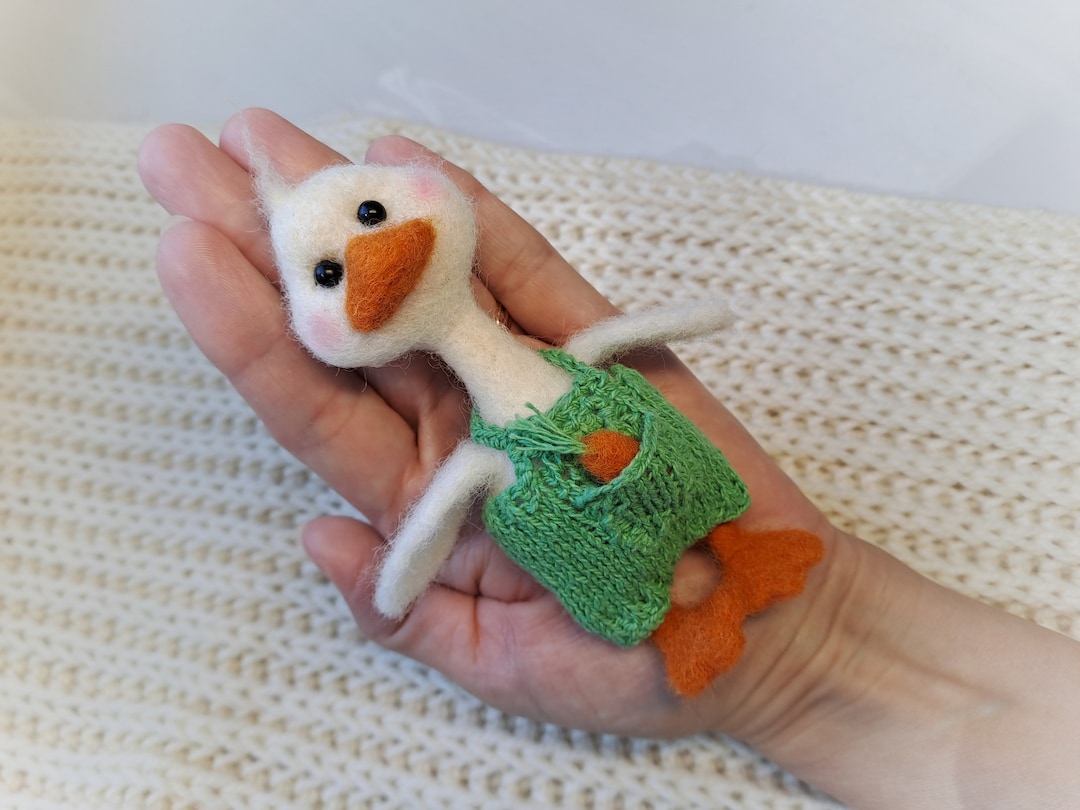 Needle Felted Goose Brooch, Bird Brooch Pin, Felted Birds, Needle Felt ...