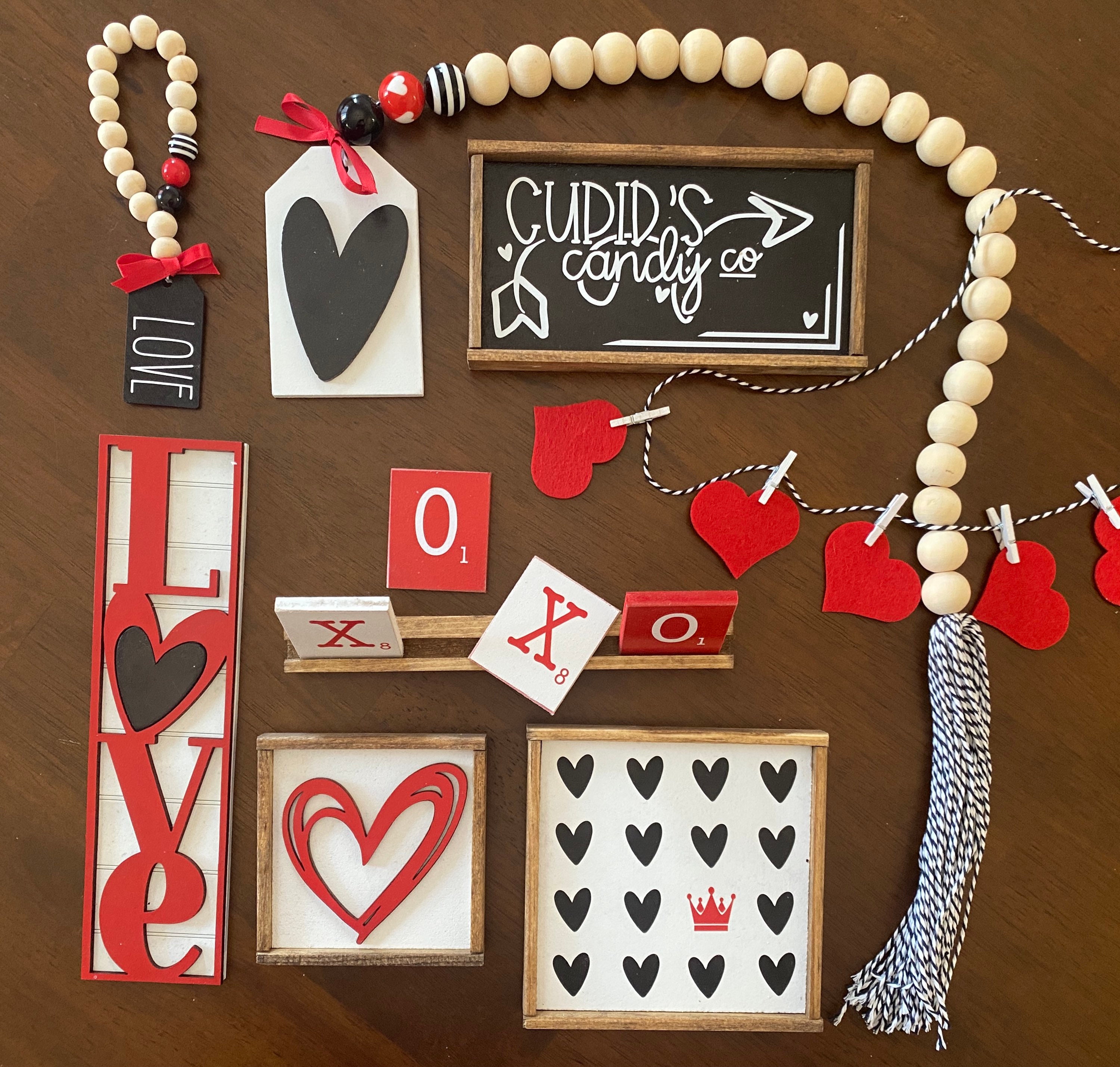 Red, Black & White Valentines Day Tiered Tray Set! Queen of Hearts, 3D ...