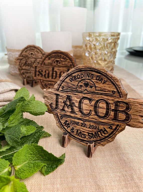 Round Place Cards With Engraved Guest Name Wedding Date and - Etsy