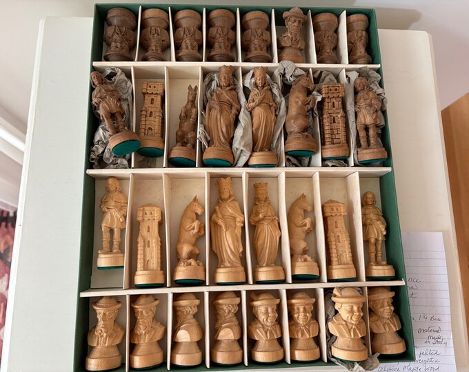 Vintage Dolfi Renaissance Chess Set With Inlaid Wood Board/italian Set ...