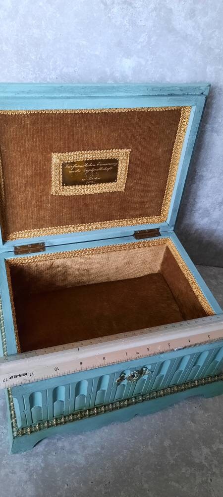 Antique carved jewellery box.1895.Antique German chest.Hand carved ...