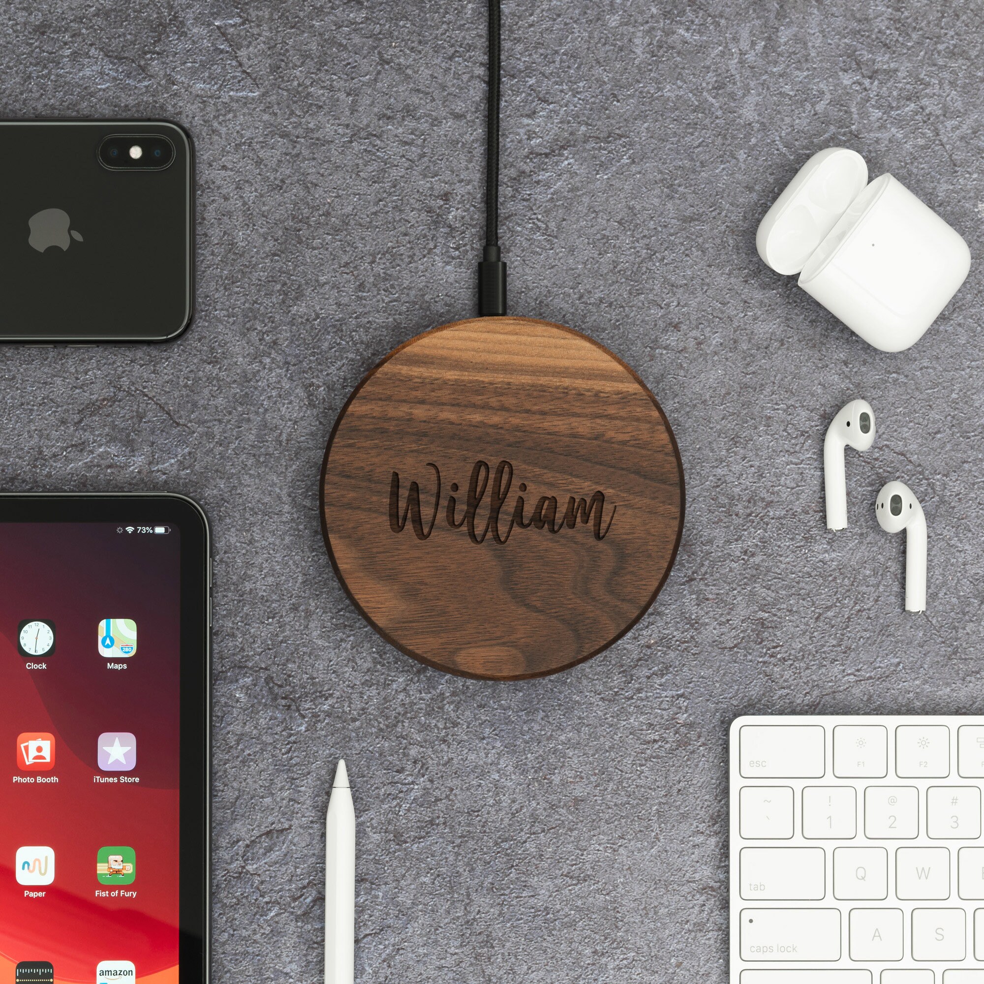 Personalized Wood Wireless Charger by Oakywood Minimalist | Etsy