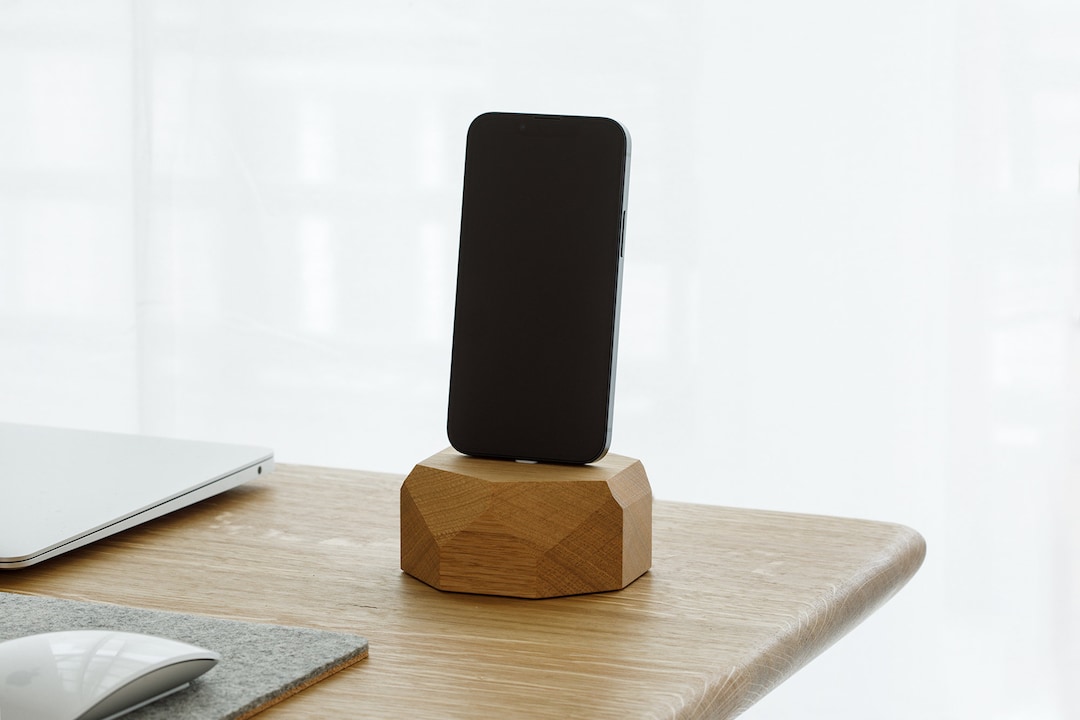 Oakywood Geometric Wood Phone Charging Dock: Desk Organizer - Etsy