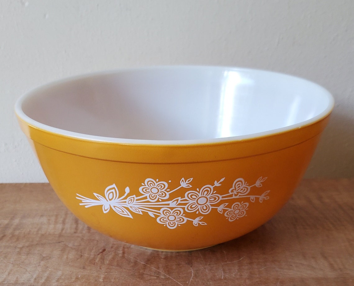 Vintage Pyrex Butterfly Gold Mixing Bowl: Redesign Pattern-new in Box ...