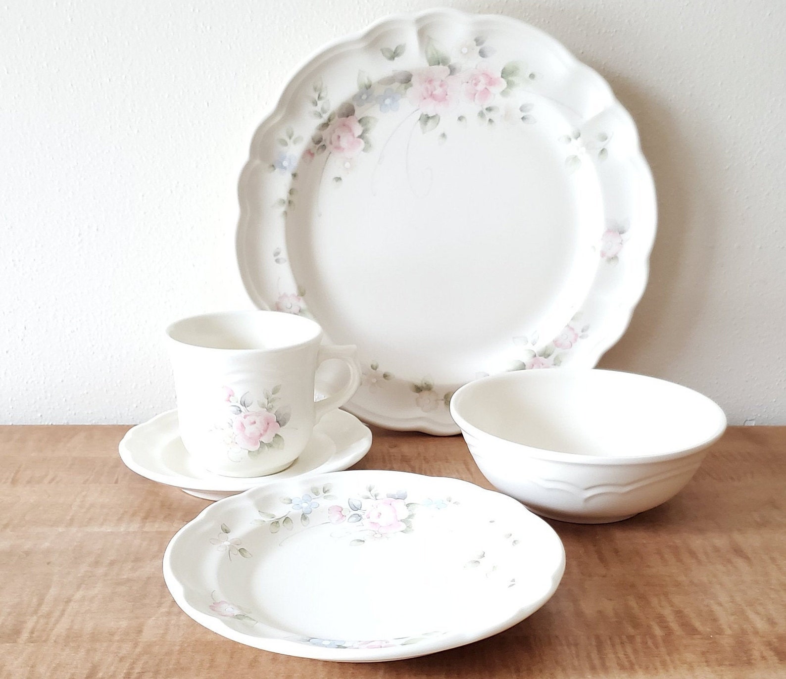 Vintage Pfaltzgraff Tea Rose Dinnerware 24 Piece Set for 4 /details in ...
