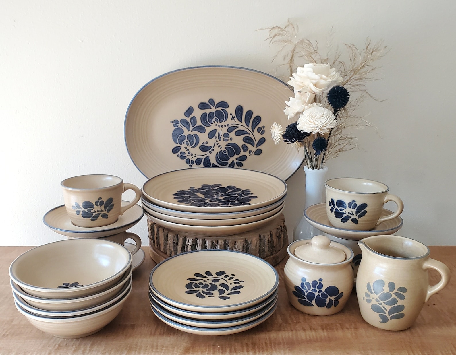 Vintage Pfaltzgraff Folk Art Dinnerware 24 Piece Set for 4 - Etsy