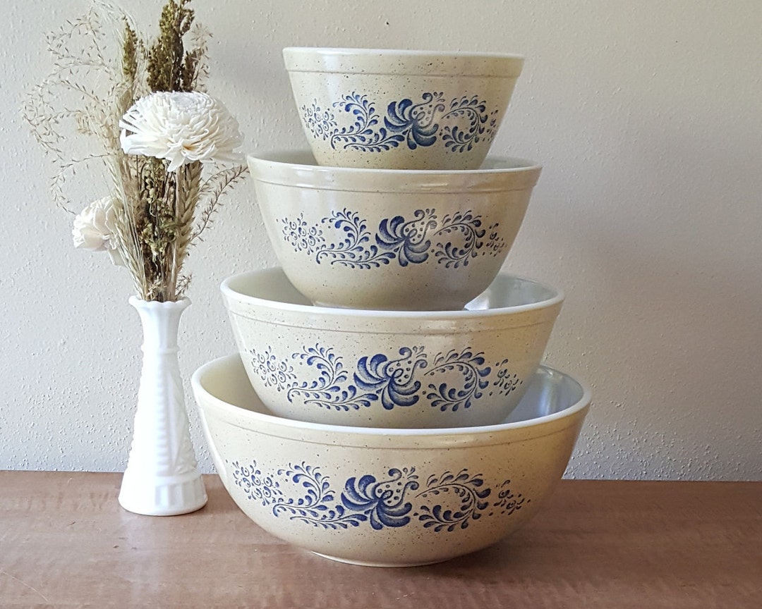 Vintage Pyrex Homestead Mixing Bowl Set: Nesting Bowls 401-404 /details ...